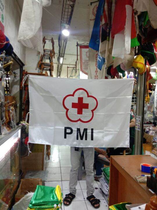 bendera PMI ukuran 90x135cm bahan satin logo sablon | Lazada Indonesia