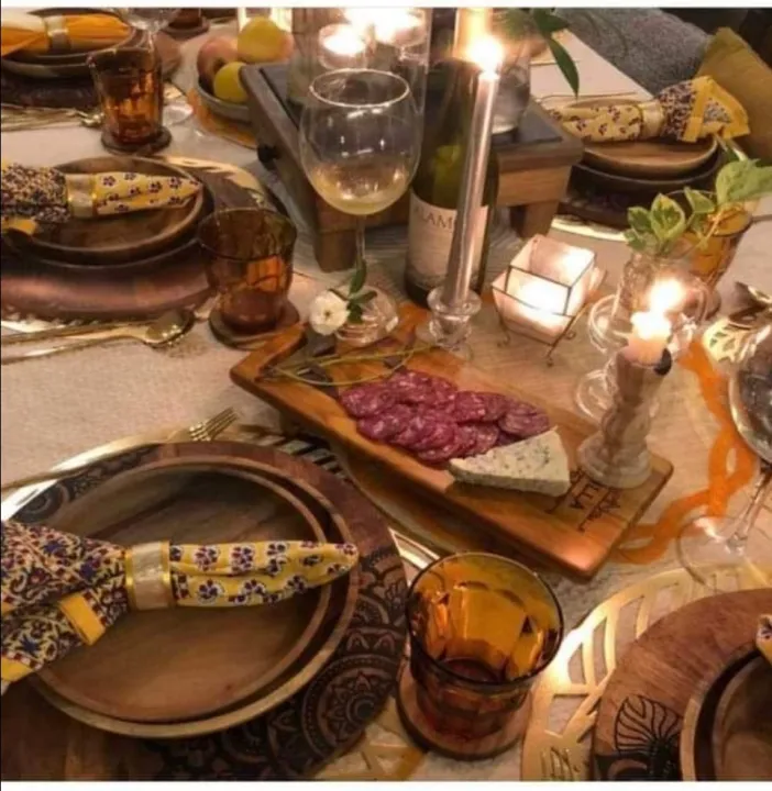 Rustic Wooden Plate Underliner in natural brown finish with print ...