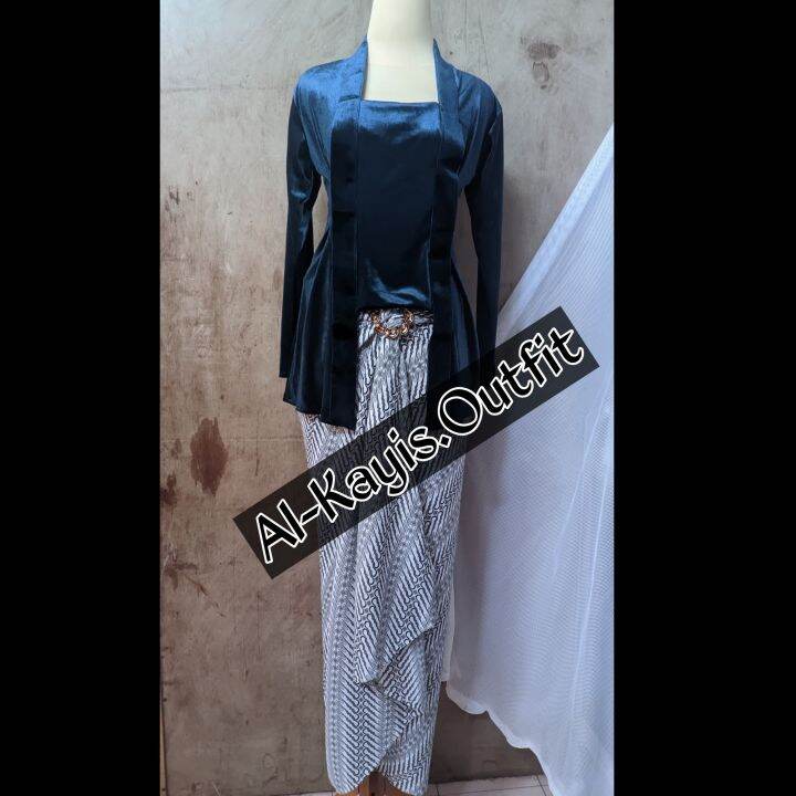 KEBAYA BLUDRU KUTUBARU +ROK LILIT BATIK PUTIH | Lazada Indonesia