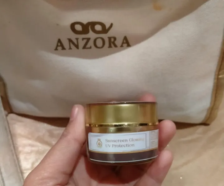 SUNSCREEN ANZORA GLOWING TEKSTUR CAIR ORIGINAL | Lazada Indonesia
