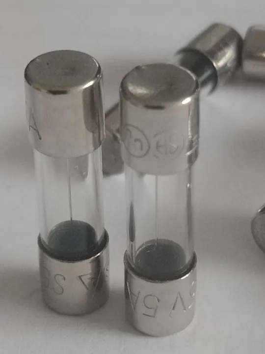 FUSE 5A 125VAC F5A 125V F 5A 125V หลอดแก้ว ไส้ตรง (แพ็ค10ตัว) ขนาด 20 ...