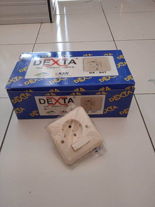 (harga untuk 1 kotak) Stop Kontak 2P Phase + Saklar Tunggal IB Inbow Tanam On/Off DEXTA DX-807 ...