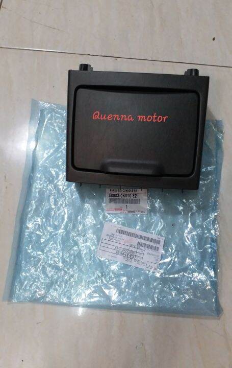 panel tempat minum console box belakang fortuner original warna Abu2 ...