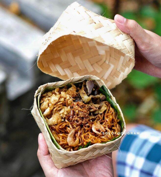 Besek Bambu Ukuran 15x15 cm Sepasang- Box Hampers dan Souvenir | Lazada ...