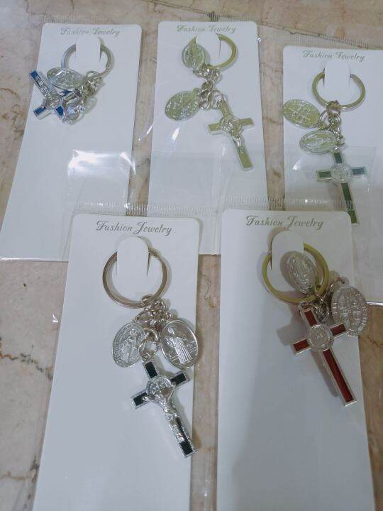 KEYCHAINS MAMA MARY SAINT BENEDICT AND CROSS | Lazada PH