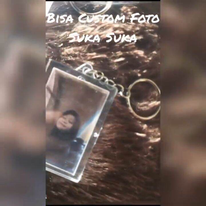 Ganci Foto Custom Akrilik Souvenir Foto Merchandise 1 HARI JADI ...