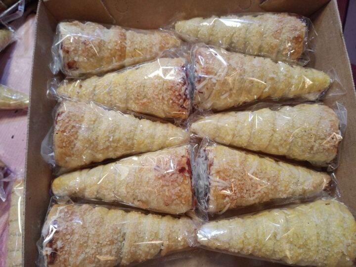 cum cum pastry isi getuk pisang combine coklat keju | Lazada Indonesia