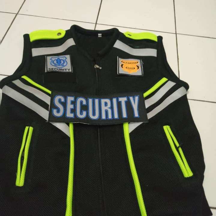 Rompi hitam list hijau stabilo & triem untuk SATPAM dan SECURITY ...