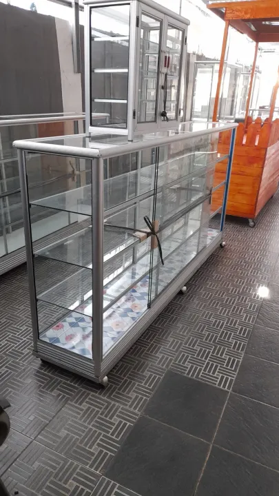 Lemari kaca panjang 2m lantai keramik untuk display toko warung ...