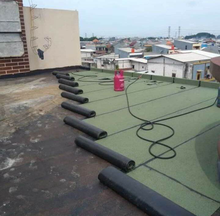 aplikator waterproofing membrane bakar anti bocor bangunan coating ...
