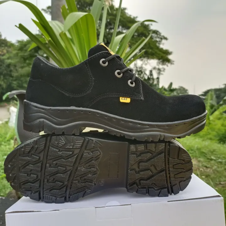 sepatu safety pendek pria terbaru.cocok kerja lapangan, proyek,motoran ...