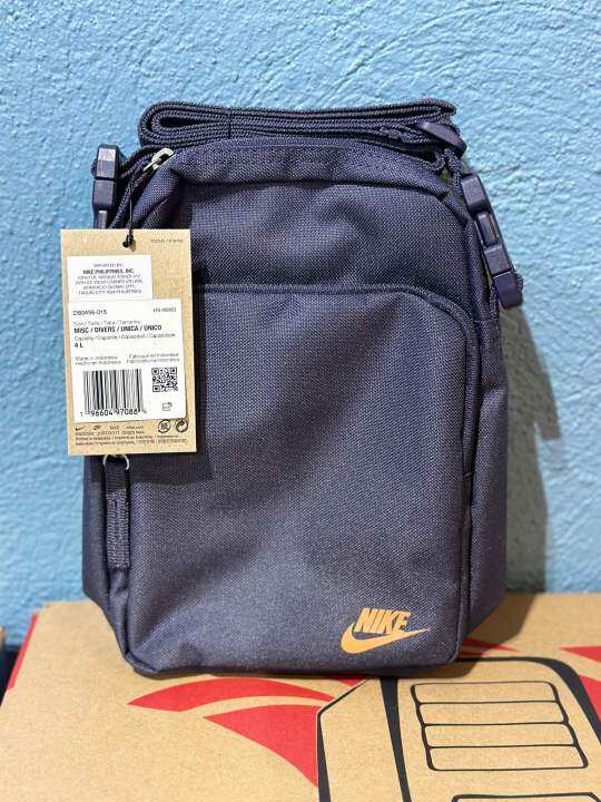 N!KE Heritage Crossbody Bag (4L) | Lazada PH