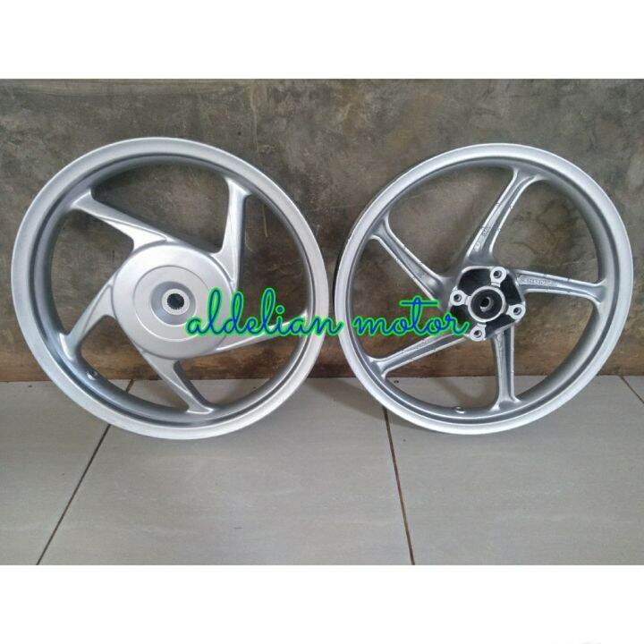 velg velek recing ori beat,scoopy,vario,spacy tipe injeksi atau karbu ...