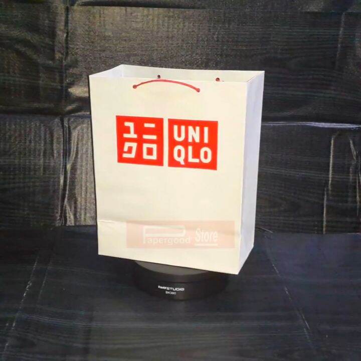 Paper bag Uniqlo premium 20 x 25 x 10 small | Lazada Indonesia