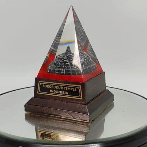 Souvenir Miniatur Candi Borobudur Tempel Limas 7x7x10 cm Oleh Oleh Khas ...