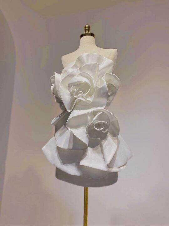 EasyJoin UP009 เดรสกุหลาบ เดรสสั้นสุภาพสตรี แต่งกลีบกุหลาบทั้งตัว งานพรีออเดอร์14-21วัน สนใจเช่า ...