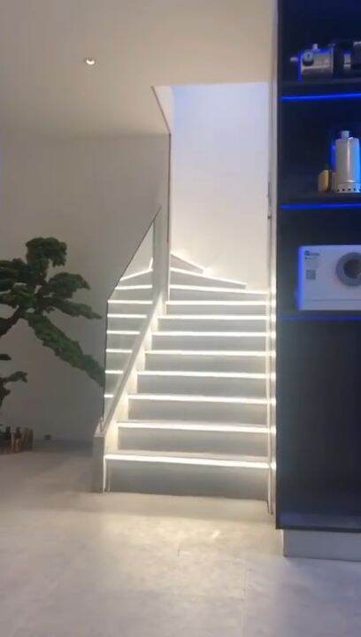 Lampu Strip LED Fleksibel Tangga Dengan Sensor Gerak 32 Channel 12V/24V ...