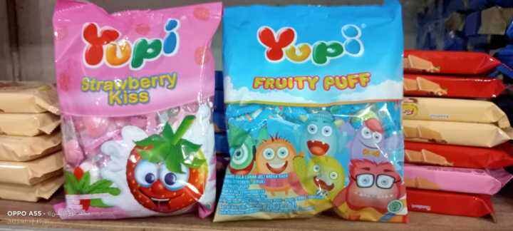 permen YUPI STRAWBERRY KIS SAK YUPI FRUITY PUFF SAK 120 gram Makanan ...