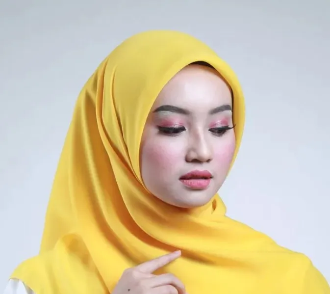 hijab bella square segi empat warna kuning jilbab segi 4 model terbaru ...