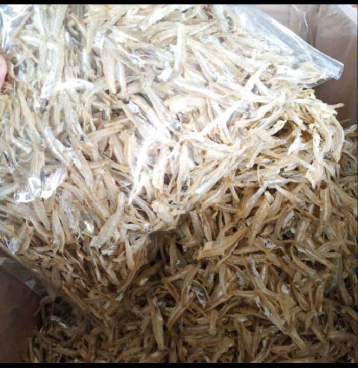 ikan bilis... ori dari tanjung dawai... rm28 berat 500gram... ikan elok ...