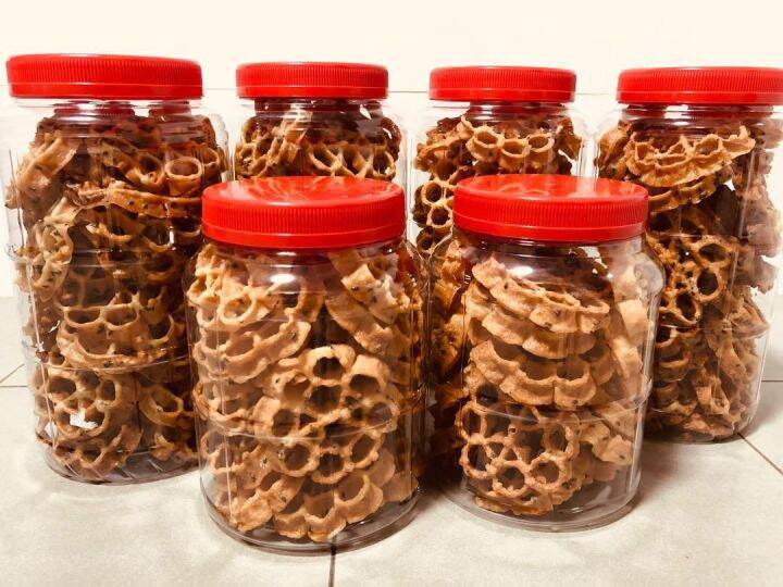 HOMEMADE AACHI MURUKU CRISPY AND SWEET / Sendiri buatan kuih bunga Ros ...