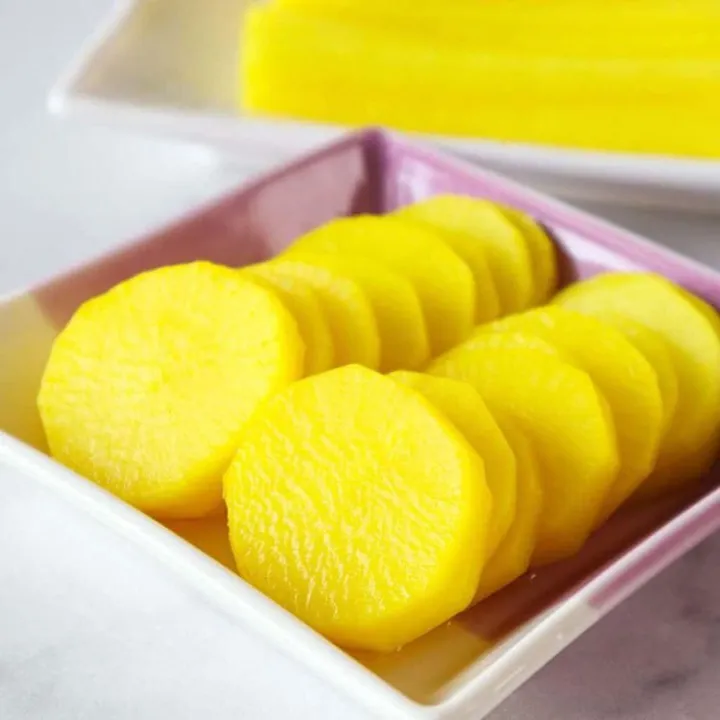 danmuji korean pickle / jeruk lobak putih homemade / yellow radish ...