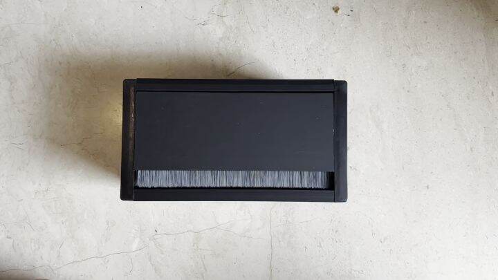 GROMMET BOX TEMPAT DUDUKAN STOP KONTAK MEJA KERJA MEETING KANTOR ...