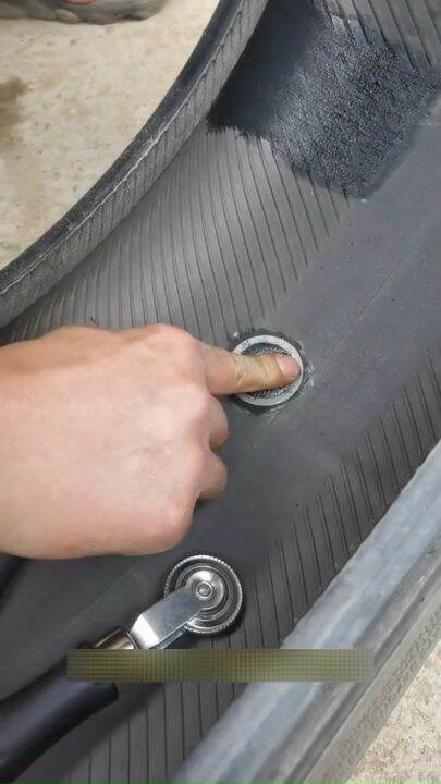 Roller Karet Penekan Perata Untuk Pemasangan Peredam Suara Aspal Mobil ...