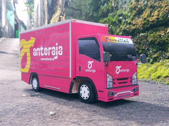 Miniatur truk bok paket anteraja | Lazada Indonesia