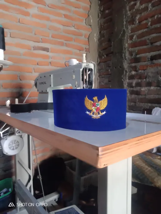 PECI LOGO GARUDA BIRU MERAH TINGGI 9 SONGKOK NASIONAL PRESIDEN | Lazada ...