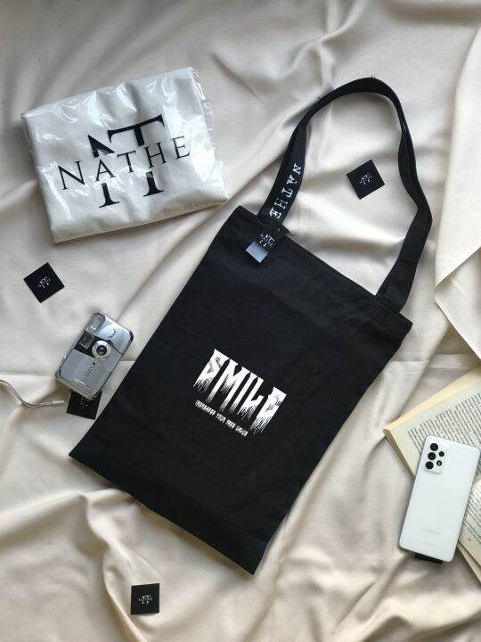 Nathe Totebag Smile Black terbaru 2023 tote bag cewe cowo totebag ...