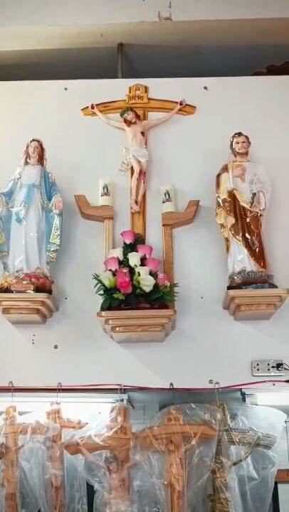 Bộ bàn thờ công giáo kiểu kệ gỗ SỒI hình bàn tay, tượng 3 đấng Mẹ Ban ơn, Thánh Giuse 60cm ...