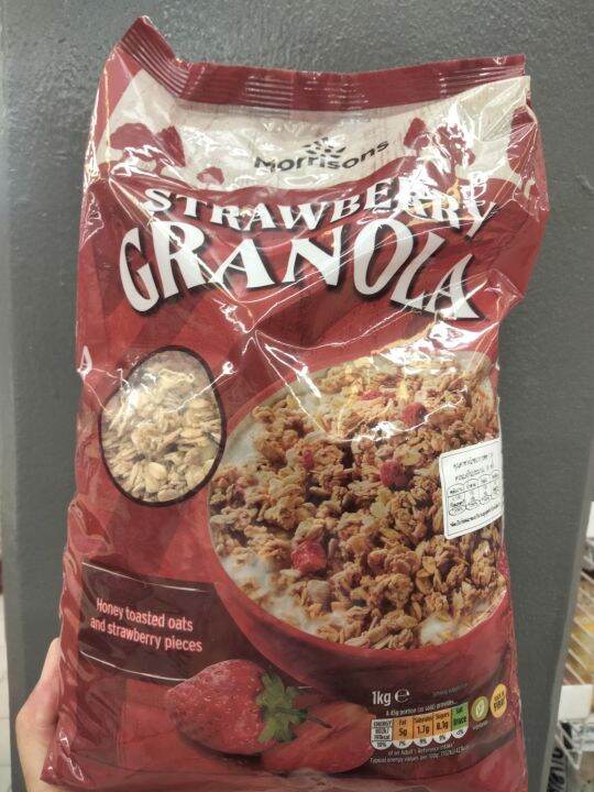 Morrisons Strawberry Granola ผลิตภัณฑ์ อาหารเช้า จากข้าวโอ๊ต 1กิโลกรัม ...