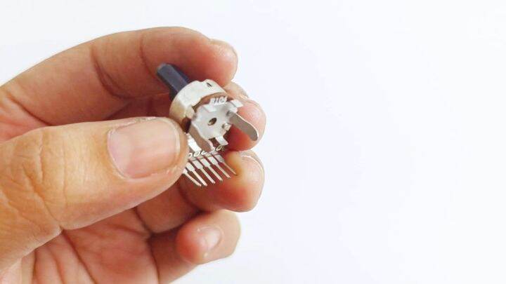 Potensio Mini 6 pin B100k Stereo Kaki 6 Tekuk Potentio Meter 104 ... Potensio Mini 6 pin B100k Stereo Kaki 6 Tekuk Potentio Meter 104 ...