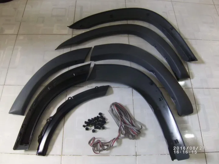 rav4 gen2 2.5 fenderflare set of 8pcs with rubber and clips | Lazada PH