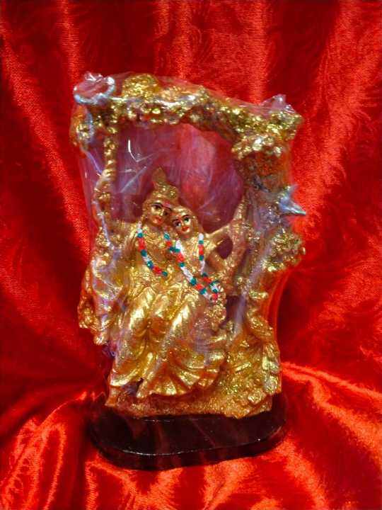 Kannan Radhai/Kannan Radha Oonjal Statue | Lazada