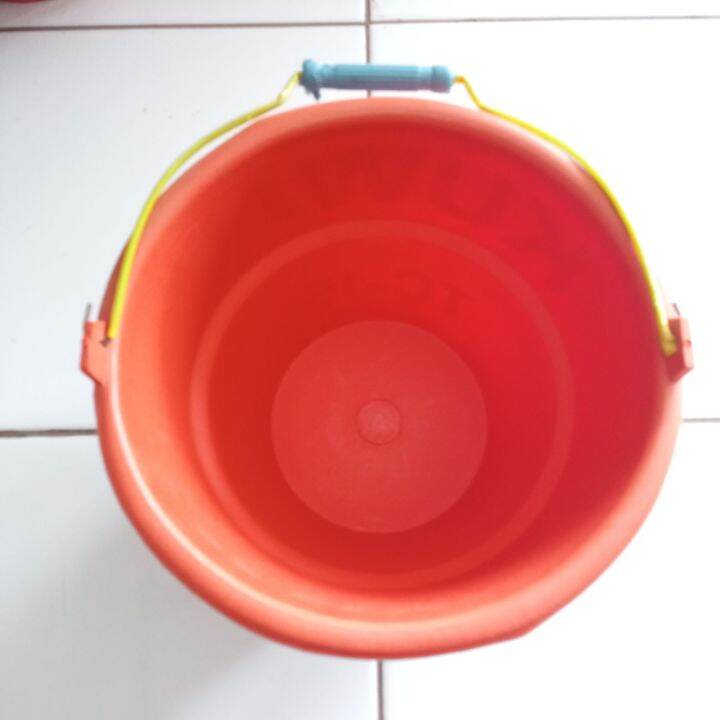 Ember plastik /ember cor /ember orange /ember kuat untuk adukan cor dan ...
