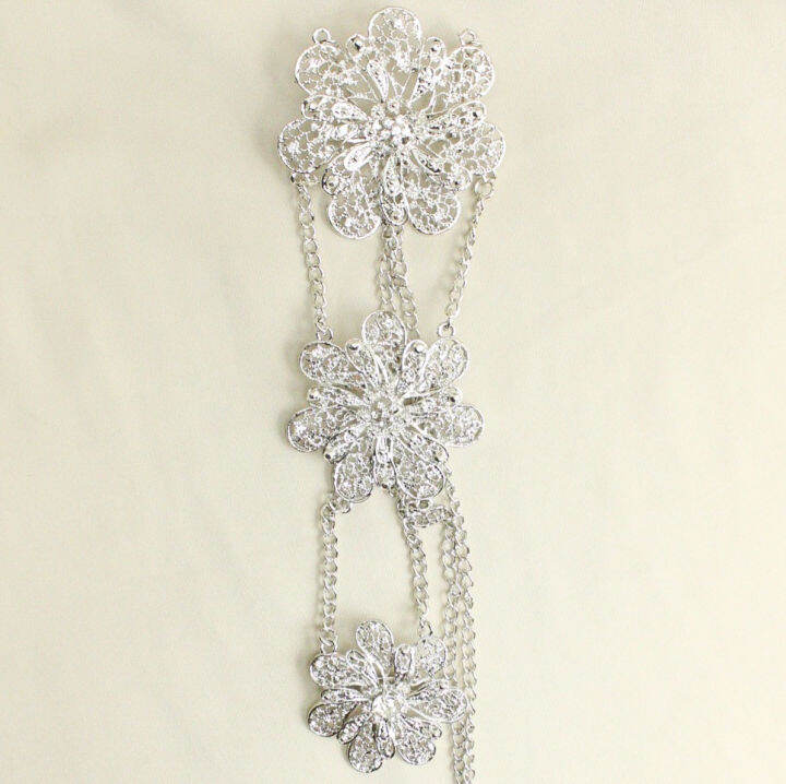 Silver Brooch Berantai Berbentuk Bunga Untuk Baju Kurung/Kebaya Sesuai ...