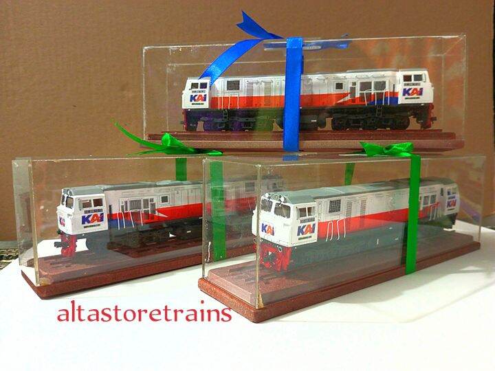 miniatur kereta api Lokomotif CC 206 | Lazada Indonesia