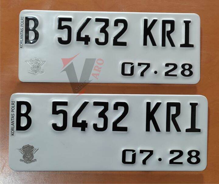 plat motor font Baru baut tanam(custom )sepasang hitam/ putih | Lazada ...
