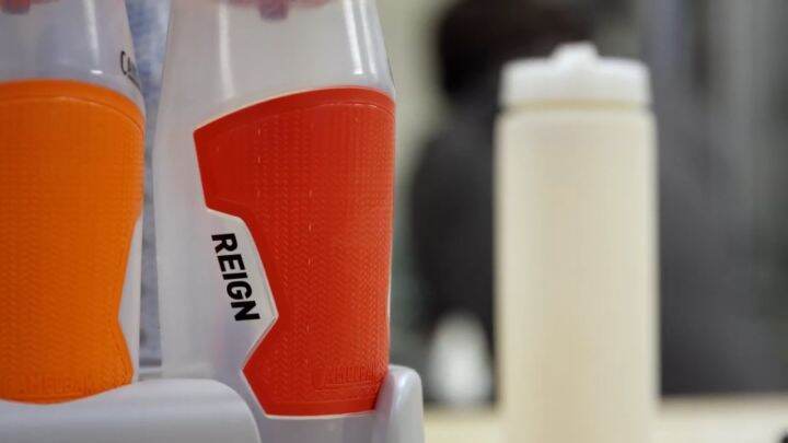 CAMELBAK Reign Chill 32oz Cycling Water Bottle ( Original, 1 Liter ...