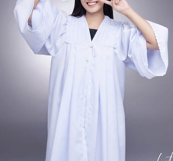 White graduation toga | Lazada PH