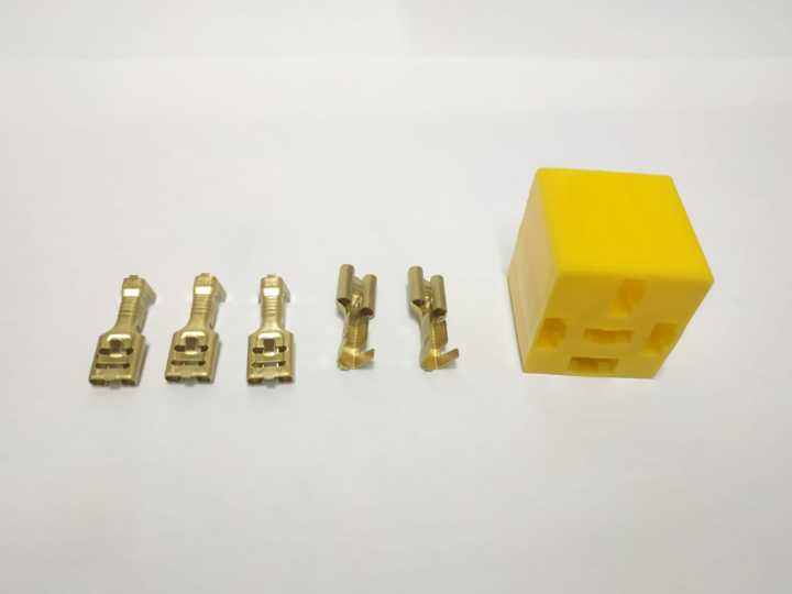 SOCKET RELAY KUNING K4 - K5 + TERMINAL UTILUX TANPA KABEL - HARGA 1 SET ...