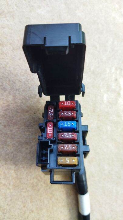 Box rumah sekring Pius Fuse untuk motor Honda fi old PCX 125 CBR 150 ...