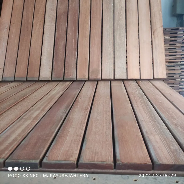 Deck Tile Kayu Asli Bengkirai Pool Deck Taman Teras Pagar Balkon 100 x ...