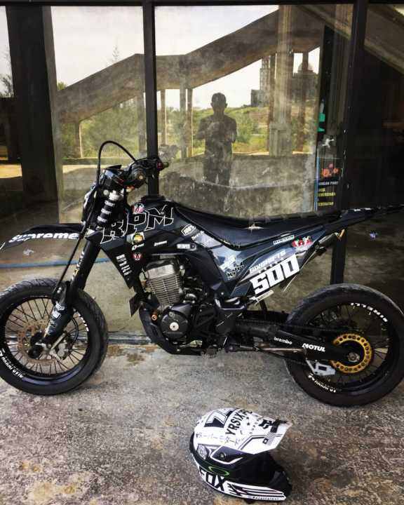 Dekal stiker motor Crf variasi Hitam super keren laminasi glossy ...