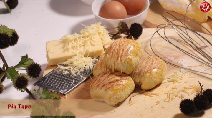 Pia Tape Asli Purnama Jati Oleh Oleh Jember Pia Tape Enak Bakpia Oleh ...