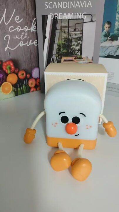 Toast Boy ไฟกลางคืนการ์ตูนน่ารักตกแต่งโทรศัพท์มือถือยืนชาร์จห้องนอน ...