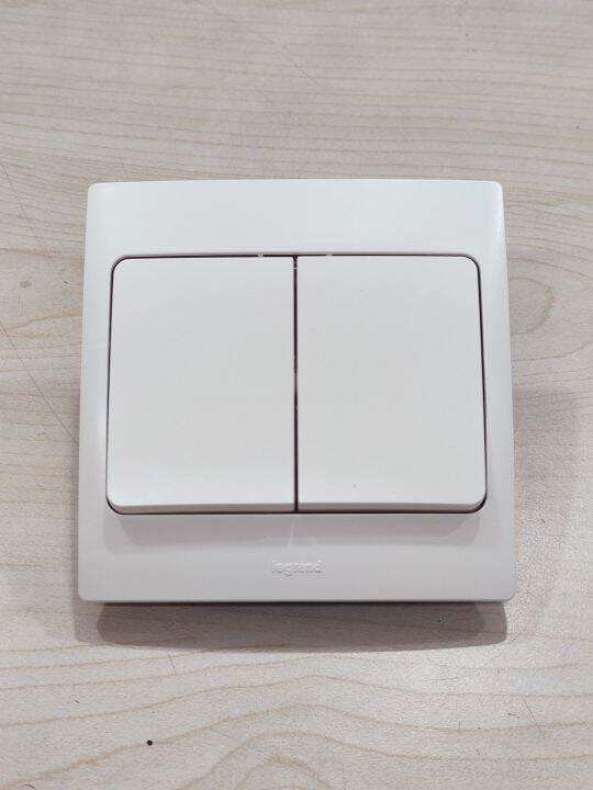 Saklar seri 2gang 1way Legrand | Lazada Indonesia