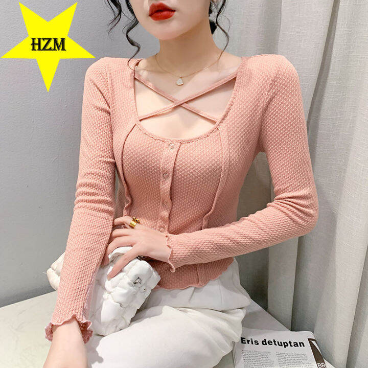 HZM 2023เสื้อผ้าฤดูใบไม้ผลิยุโรปแฟชั่นใหม่เสื้อยืดแขนยาวดีไซน์กระดูกไหปลาร้าของกลวงเก๋ไก๋ ...